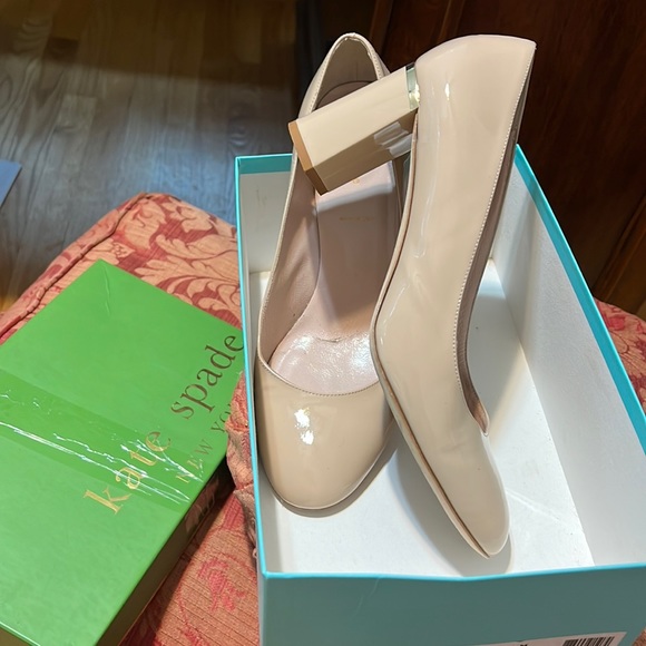 Shoes | Kate Spade Patten Leather Pumps With Gold Accent Heals | Poshmark